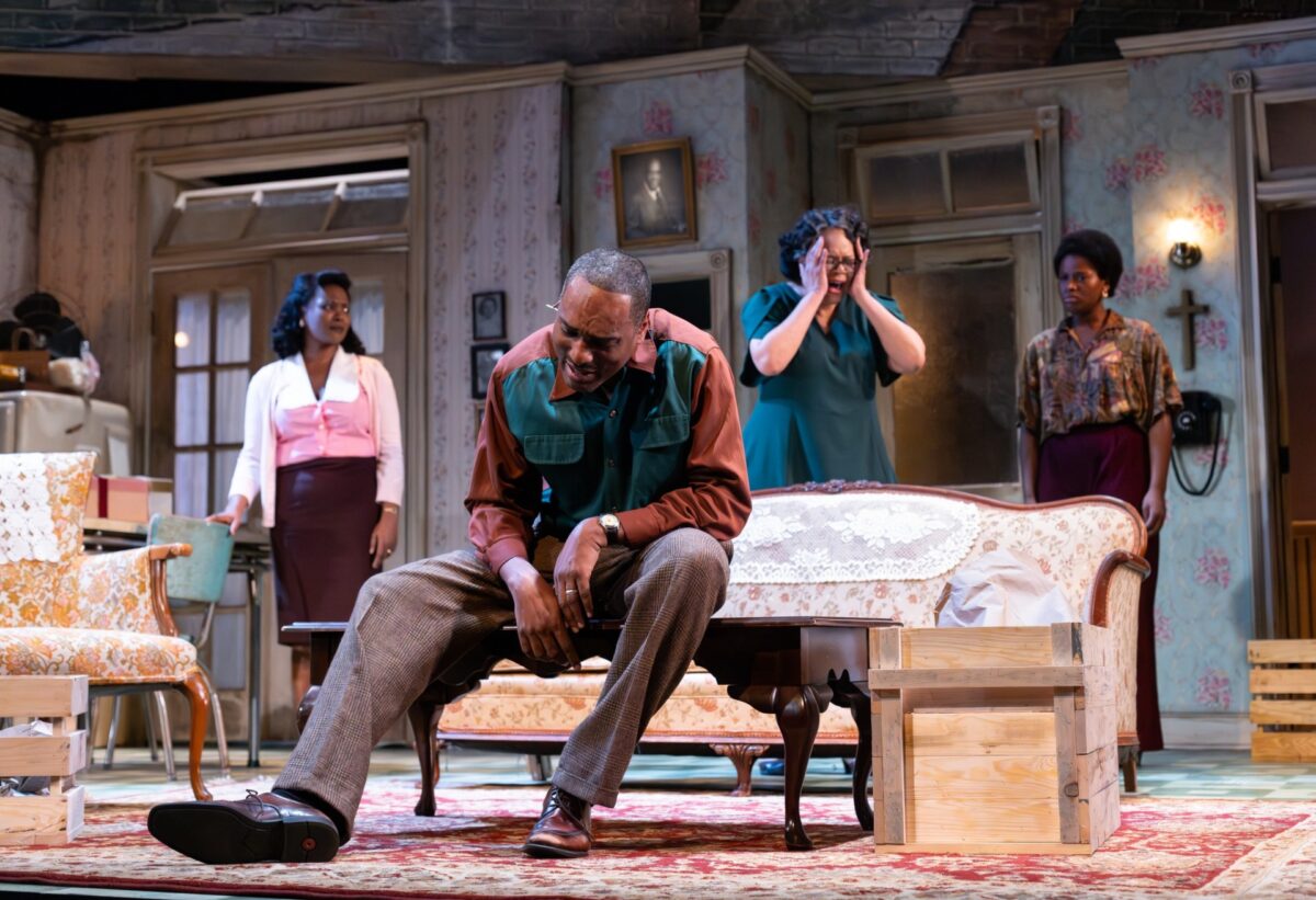 A Raisin in the Sun » Bristol Riverside Theatre